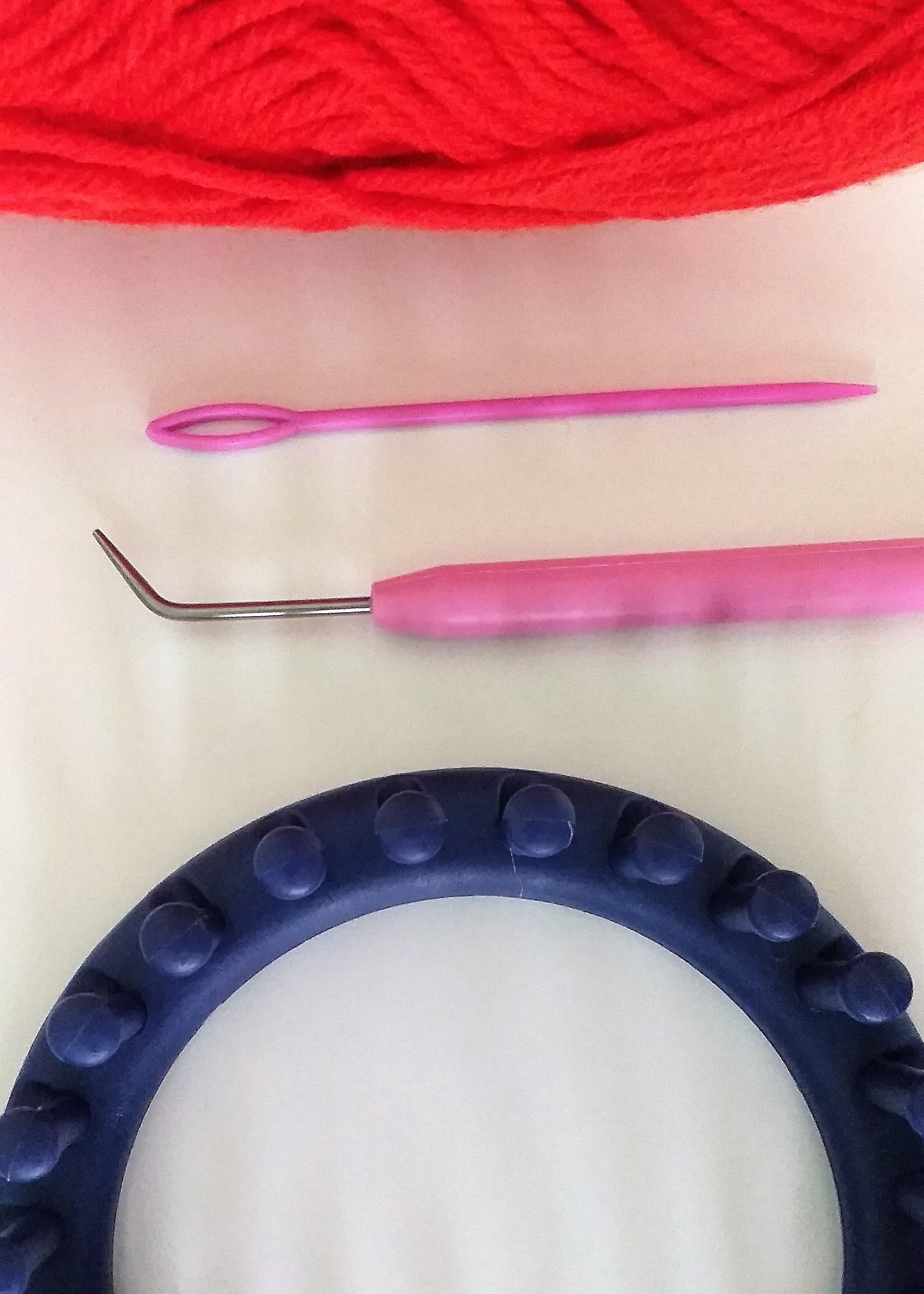 How to loom knit a tiny hat (with video tutorial) – LADLE AND THREAD
